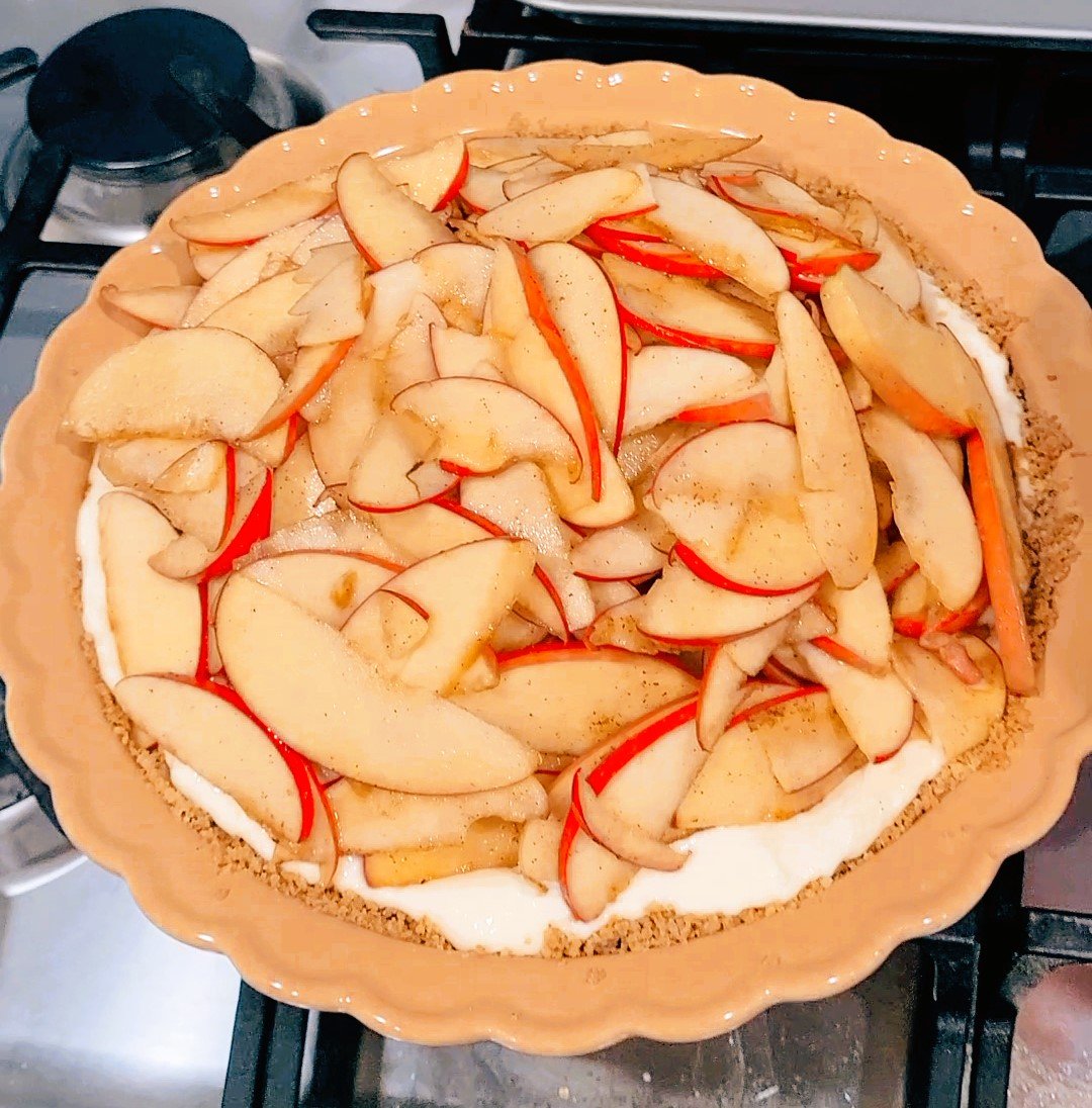 Spiced Apple Cheesecake with a Crunchy Walnut Crust - Flour & Fiction