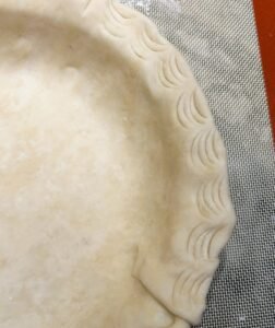 Mastering Pretty Pie Crust Edges: Easy Tips for Beautiful Pies - Flour ...